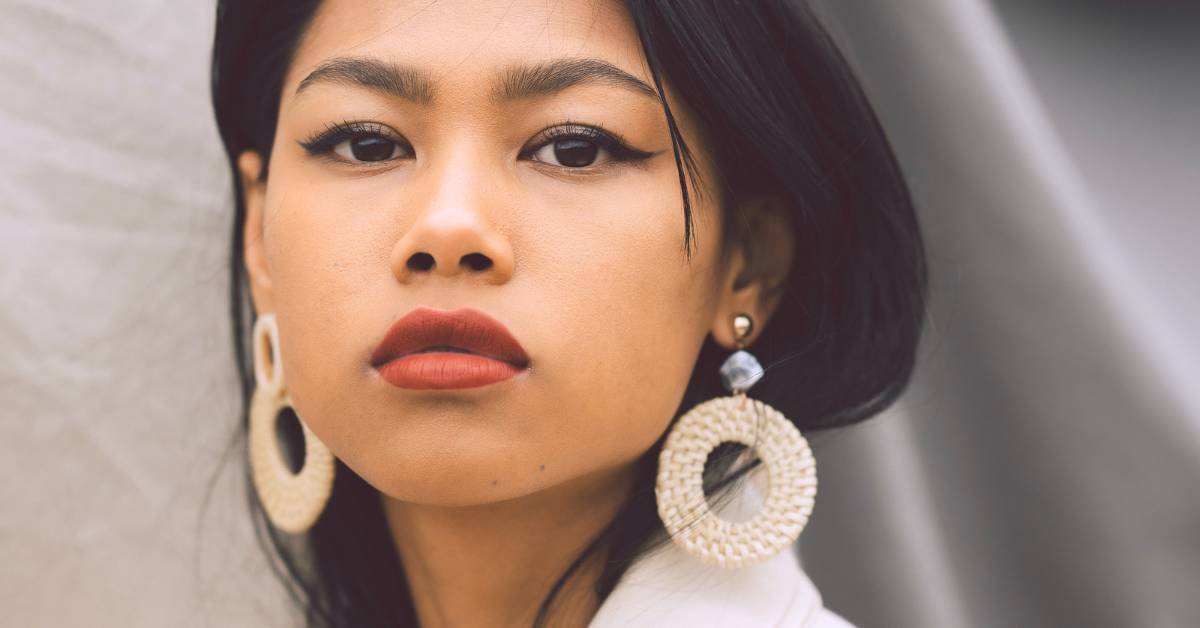 Threaded Vs Threadless Earrings - Outfit Galore