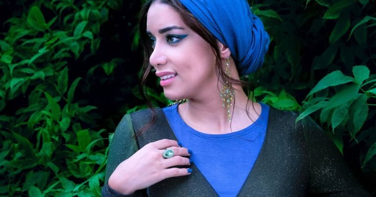 Threaded Vs Threadless Earrings - Outfit Galore