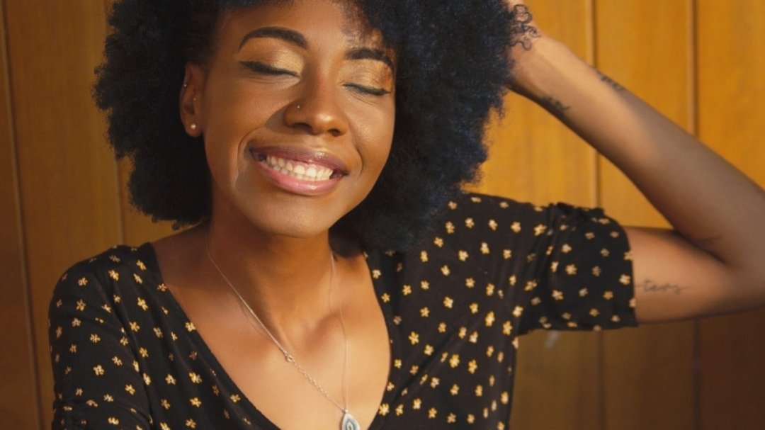 Threaded Vs Threadless Earrings - Outfit Galore