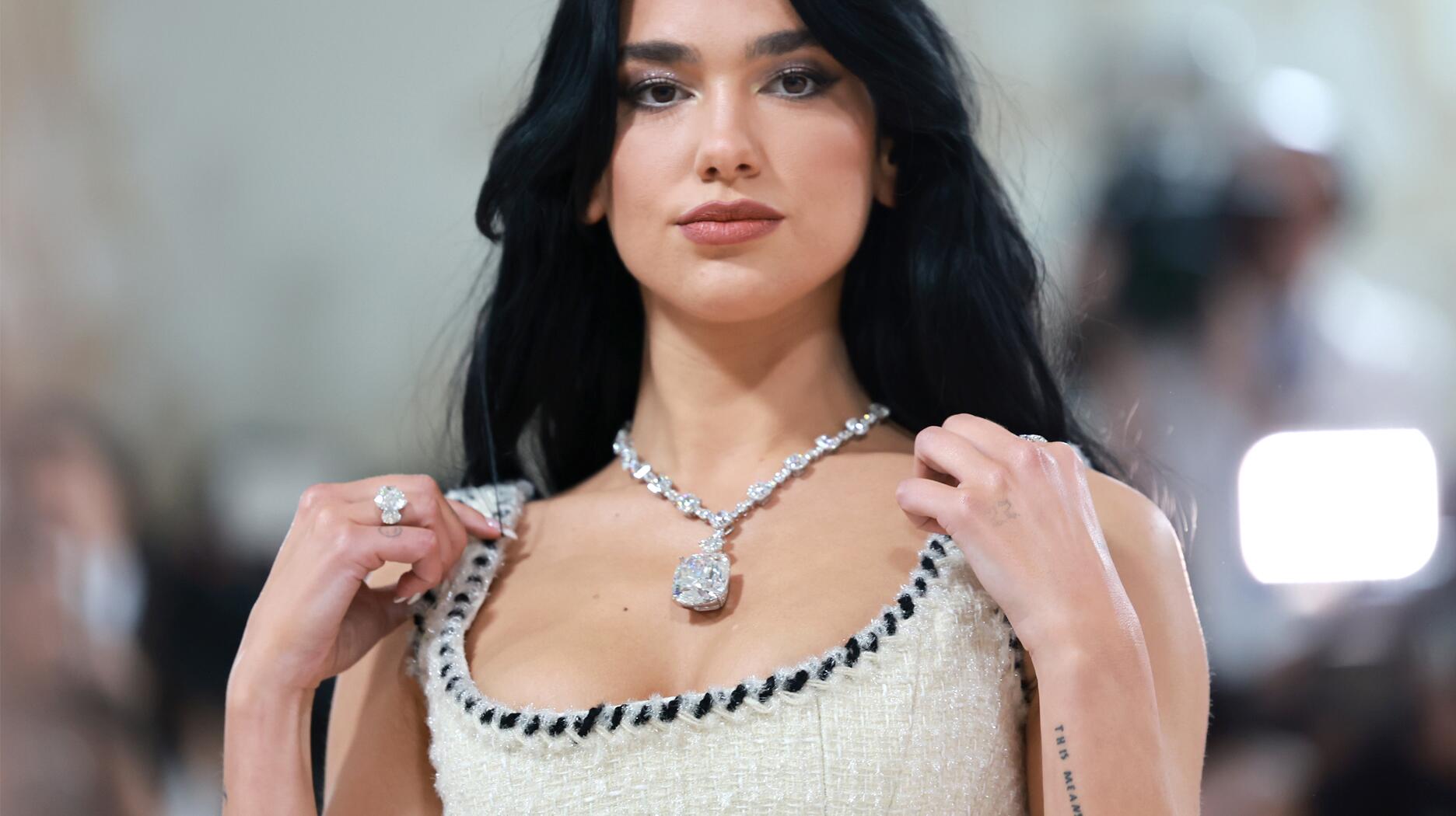 The Ultimate Necklace Gift Guide: Perfect For Any Occasion! - Outfit Galore